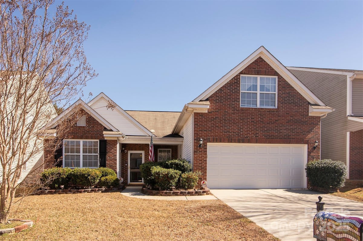 2011 SAVANNAH HILLS DRIVE, MATTHEWS, NC 28105 | Joe Stanfield