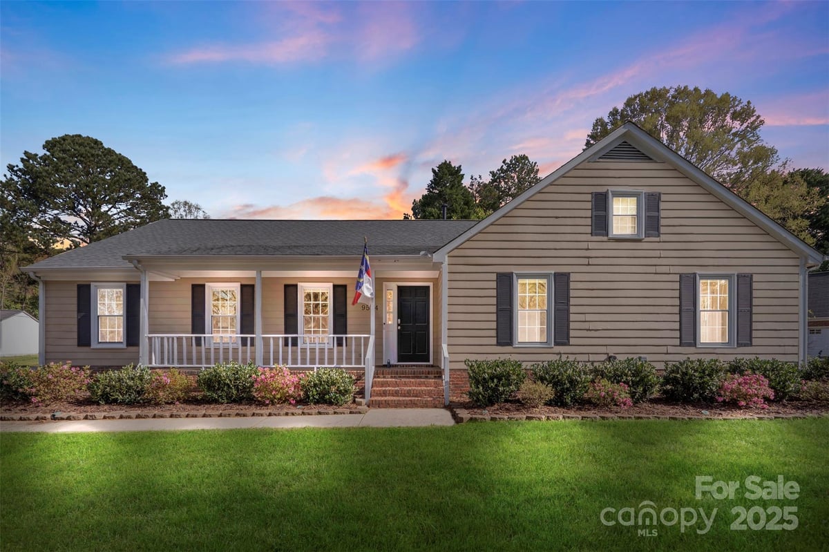 9534 BANWELL LANE, CHARLOTTE, NC 28269 | Joe Stanfield