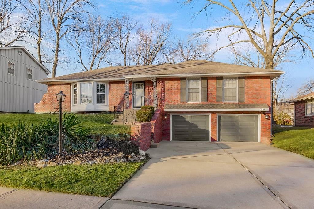 1700 NE 68TH TERRACE, GLADSTONE, MO 64118 – MoJo Real Estate Team ...