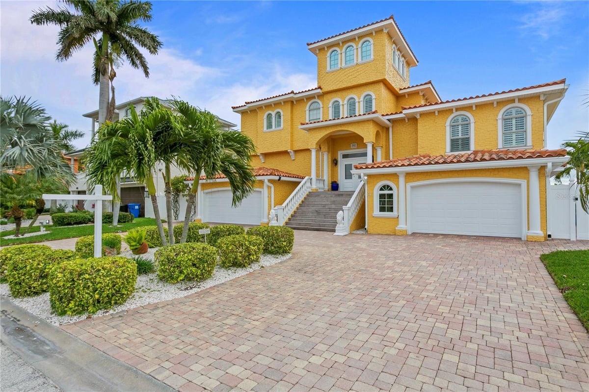 West St. Petersburg - Dania Perry