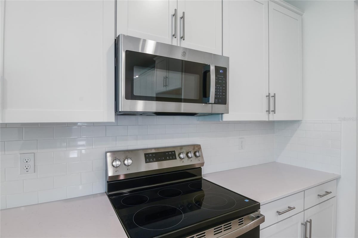 9093 PLAYERS DRIVE, WEEKI WACHEE, FL 34613 – FishHawk Ranch Real Estate