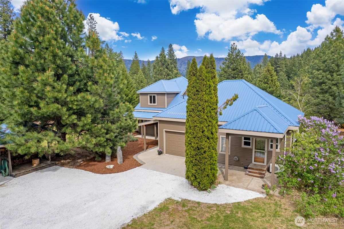 12111 WEST SHUGART FLATS ROAD, LEAVENWORTH, WA 98826 – Icicle Creek Homes