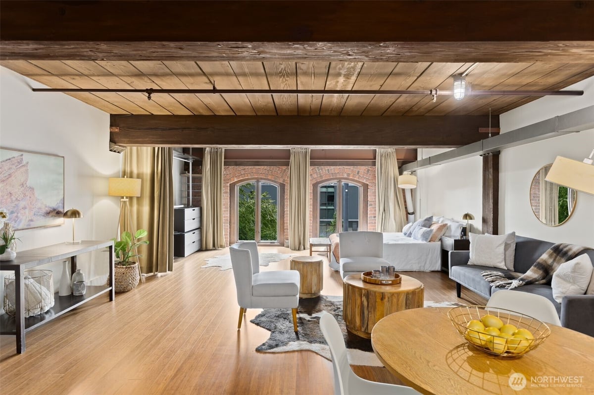 1507 WESTERN AVENUE #R302, SEATTLE, WA 98101 - Ewing & Clark Inc.