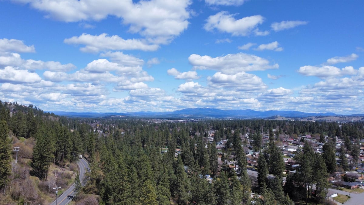 7520 N CEDAR RD, SPOKANE, WA 99208 – Rogue Real Estate